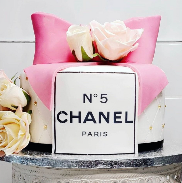 Personalised Cake Printing & Edible Prints | Icing Sheets & Photo Cake ...